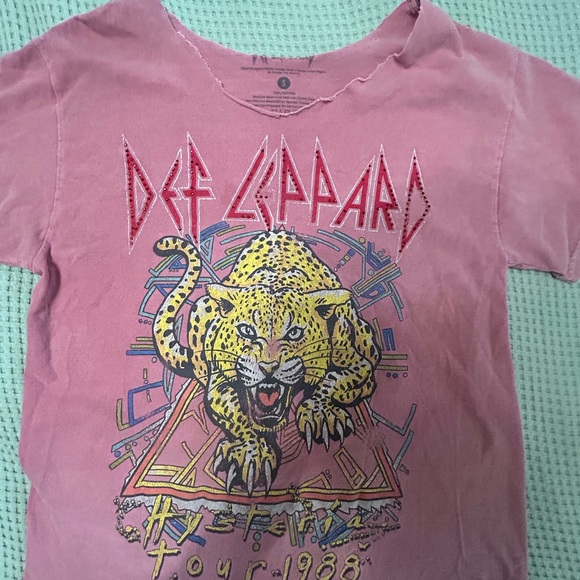 Def Leppard | Tops | Def Leppard Pink Short Sleeve Tee | Poshmark